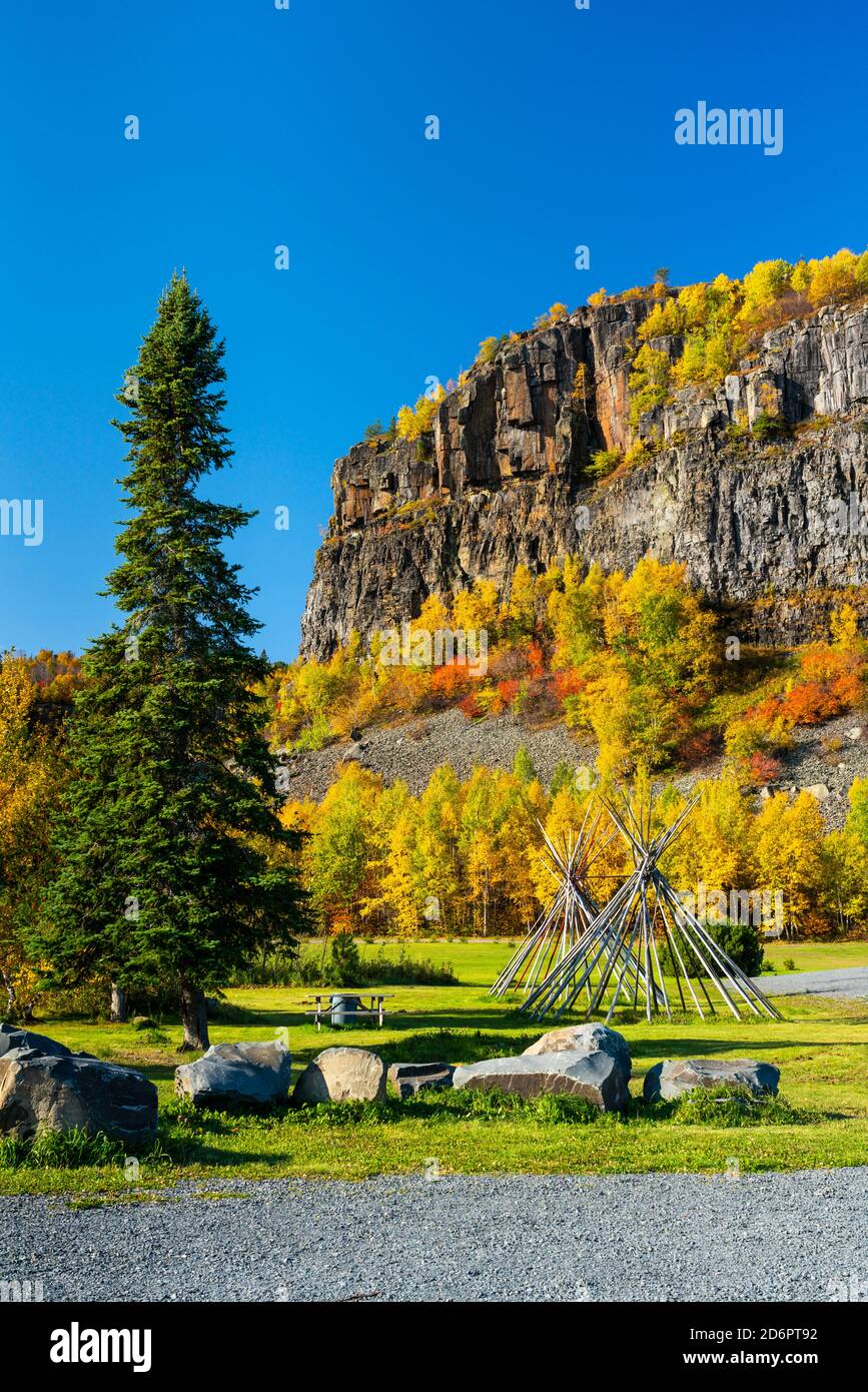 Fall foliage color at the Mount McKay lookout Thunder Bay, Ontario ...