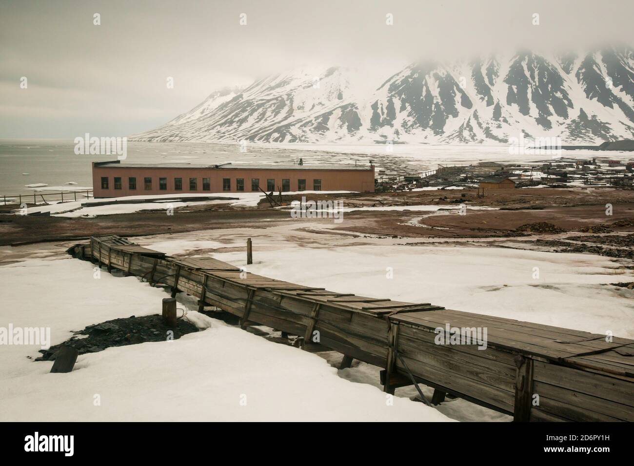 Landscape in the abanoned arctic town Pyramiden at Svalbard, Norway ...