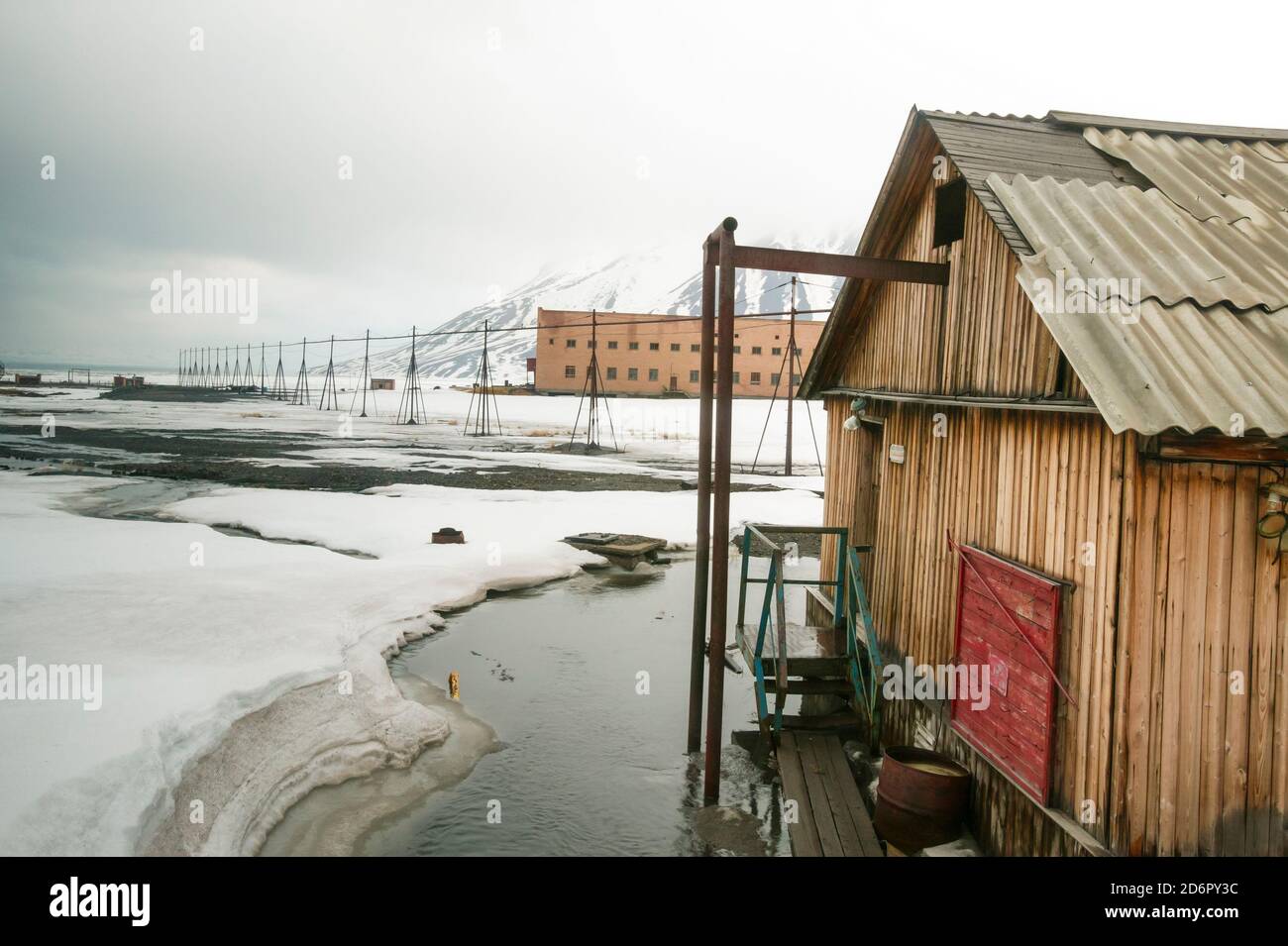 Abandoned buildings in the small arctic town Pyramiden at Svalbard ...