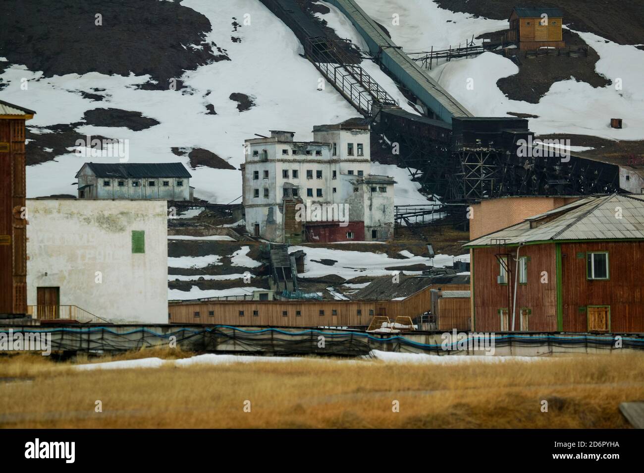 Abandoned buildings in the small arctic town Pyramiden at Svalbard ...