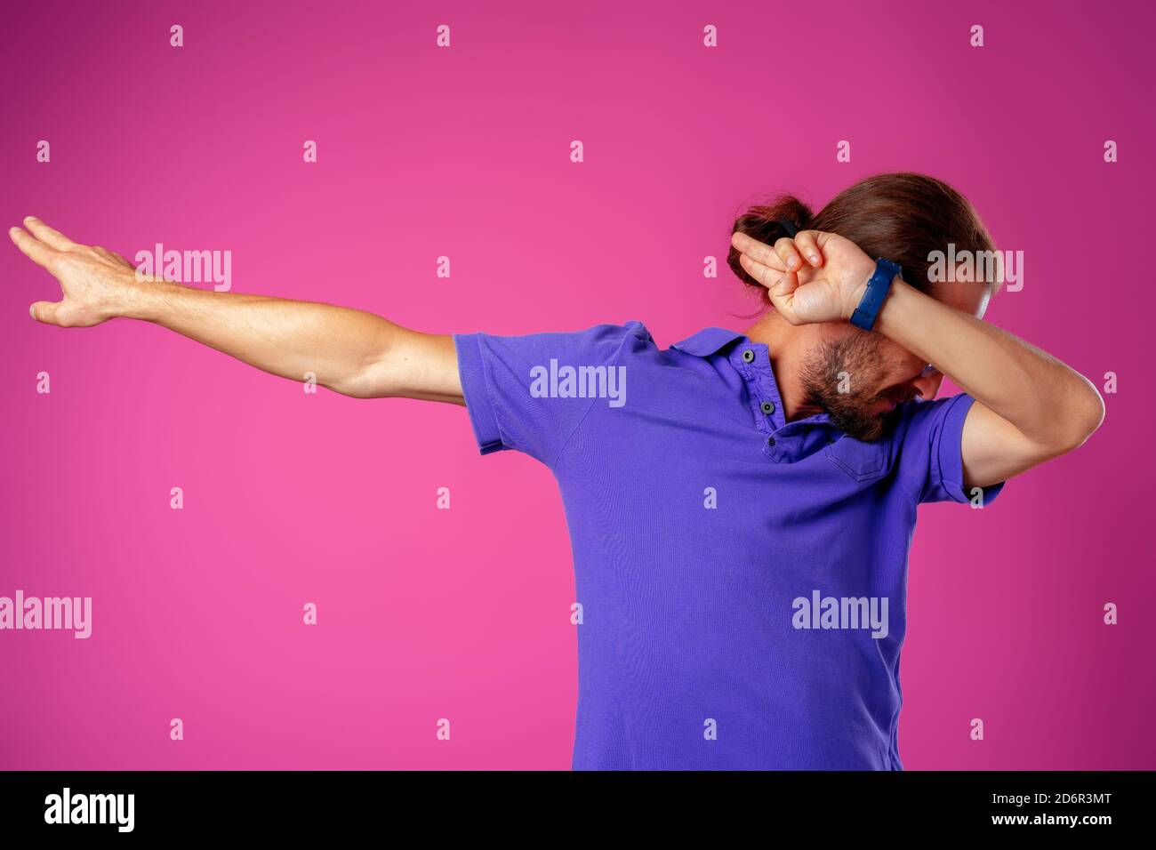 Dab dance hi-res stock photography and images - Alamy