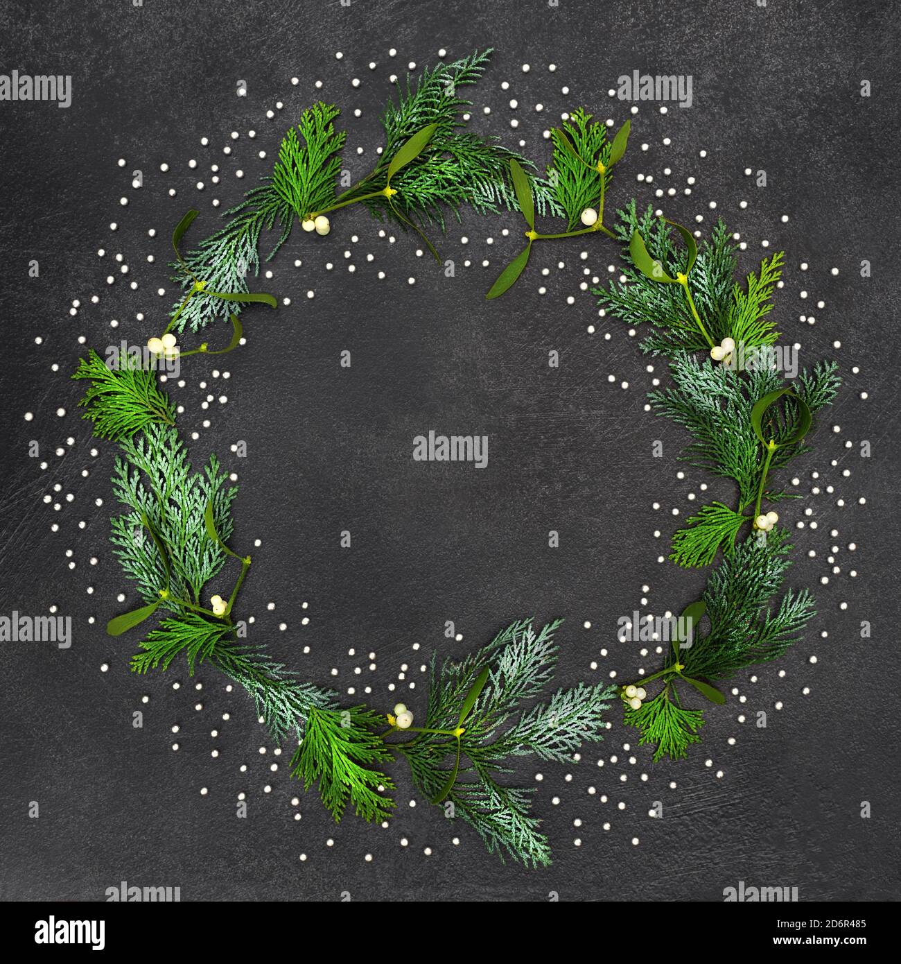 Solstice wreath hi-res stock photography and images - Alamy