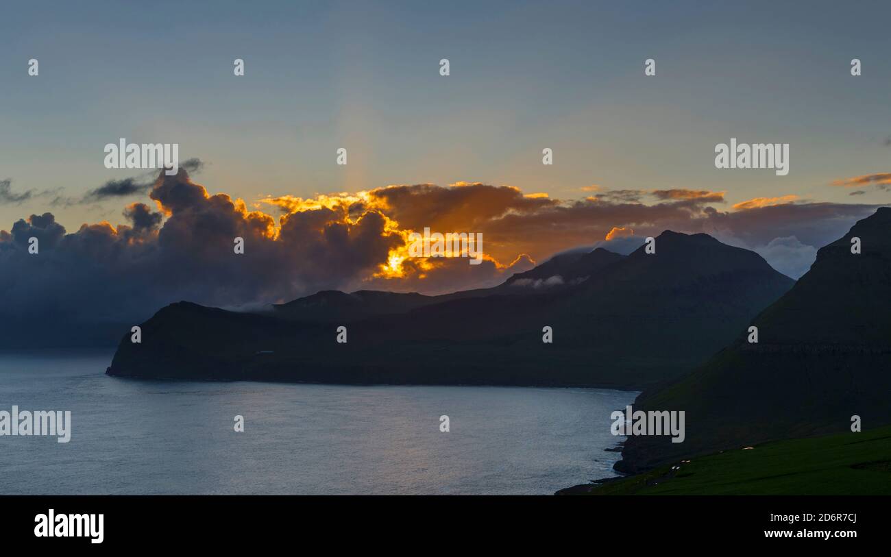 The mountains and cliffs of the west coast. The island Streymoy, one of ...