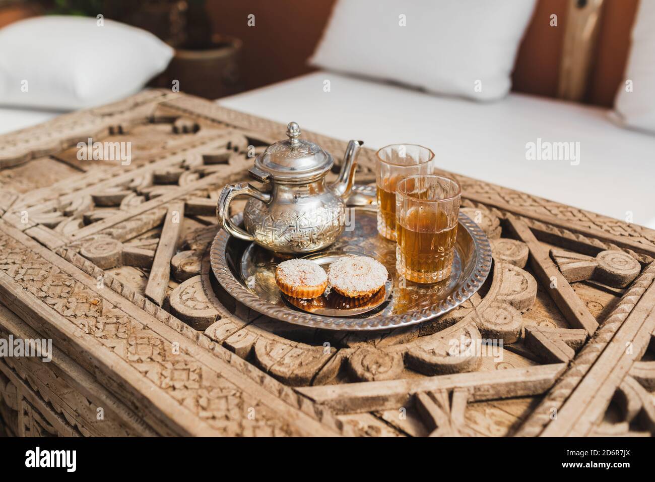 Moroccan style table marrakech hi-res stock photography and images - Alamy