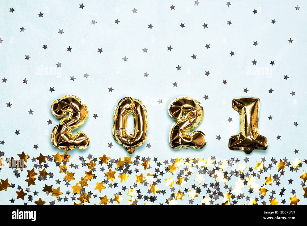 2021 balloons with black and gold stars and circle confetti Stock Photo ...