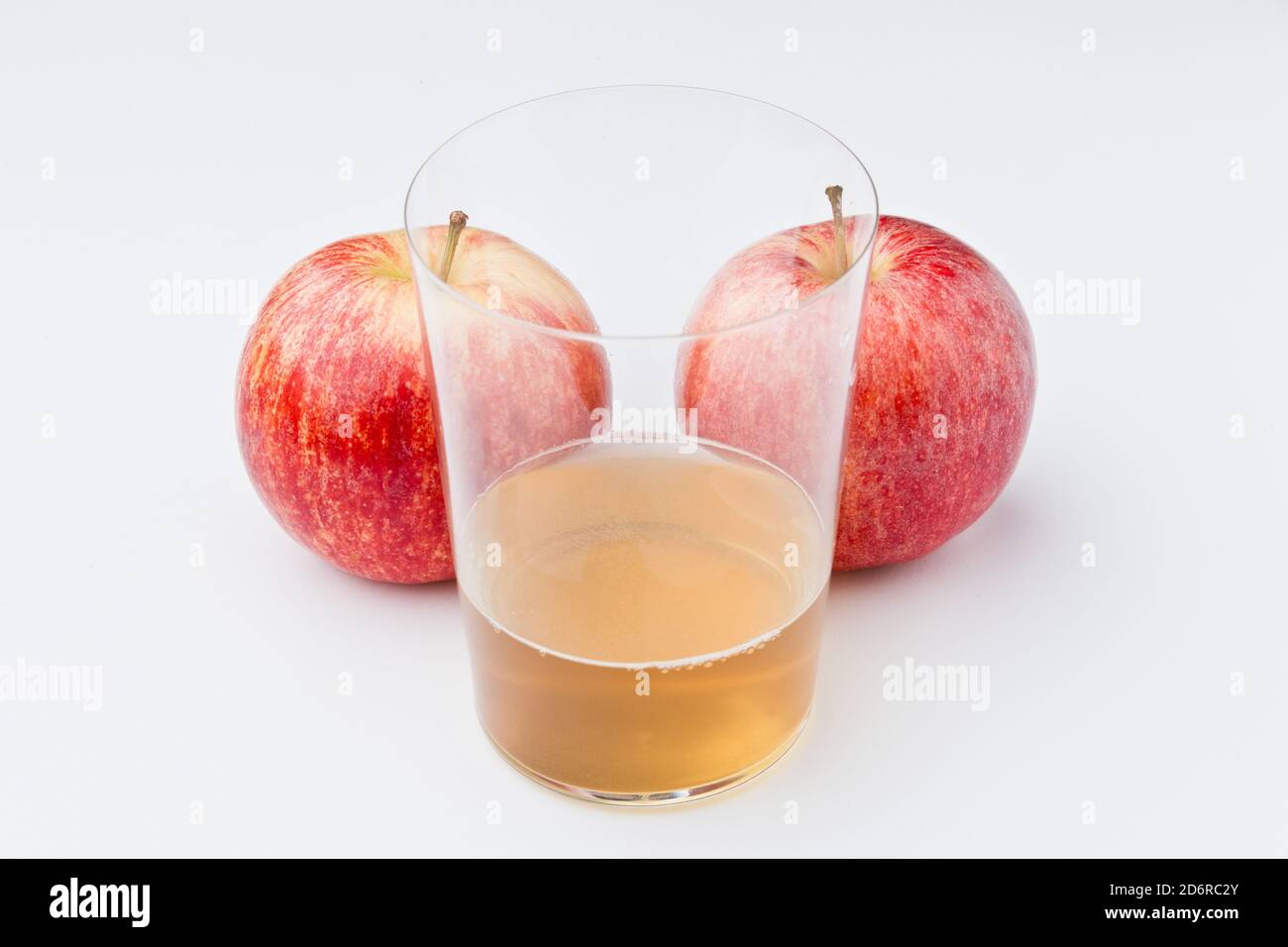 Red apple, is the edible fruit of the Malus domestica species, commonly ...