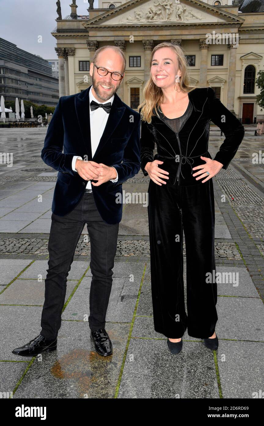 Berlin, Deutschland. 18th Oct, 2020. Jonathan Ware and Elsa Dreisig at ...