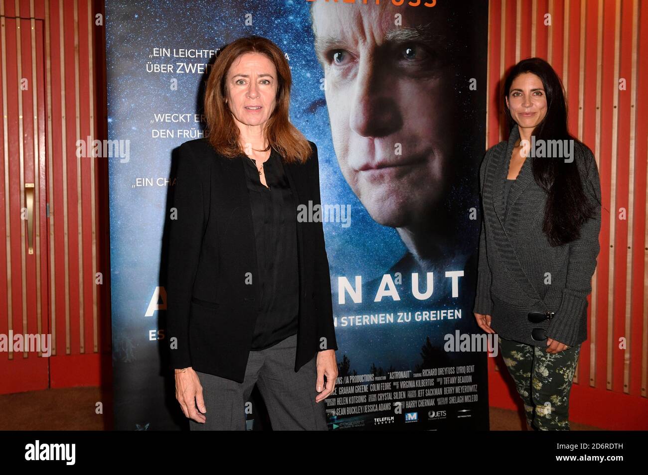 Berlin, Deutschland. 16th Oct, 2020. Shelagh McLeod and Laura ...