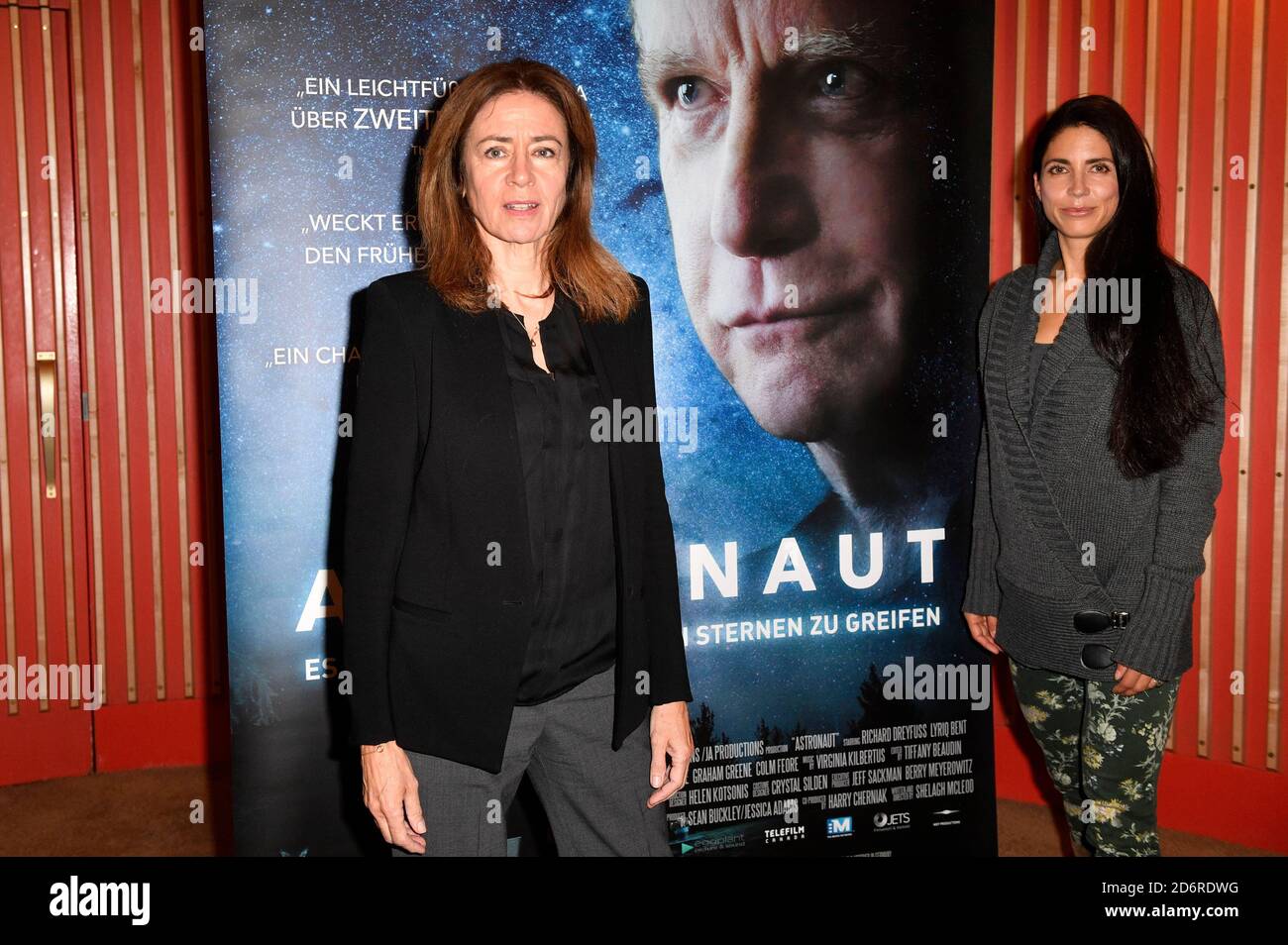 Berlin, Deutschland. 16th Oct, 2020. Shelagh McLeod and Laura ...