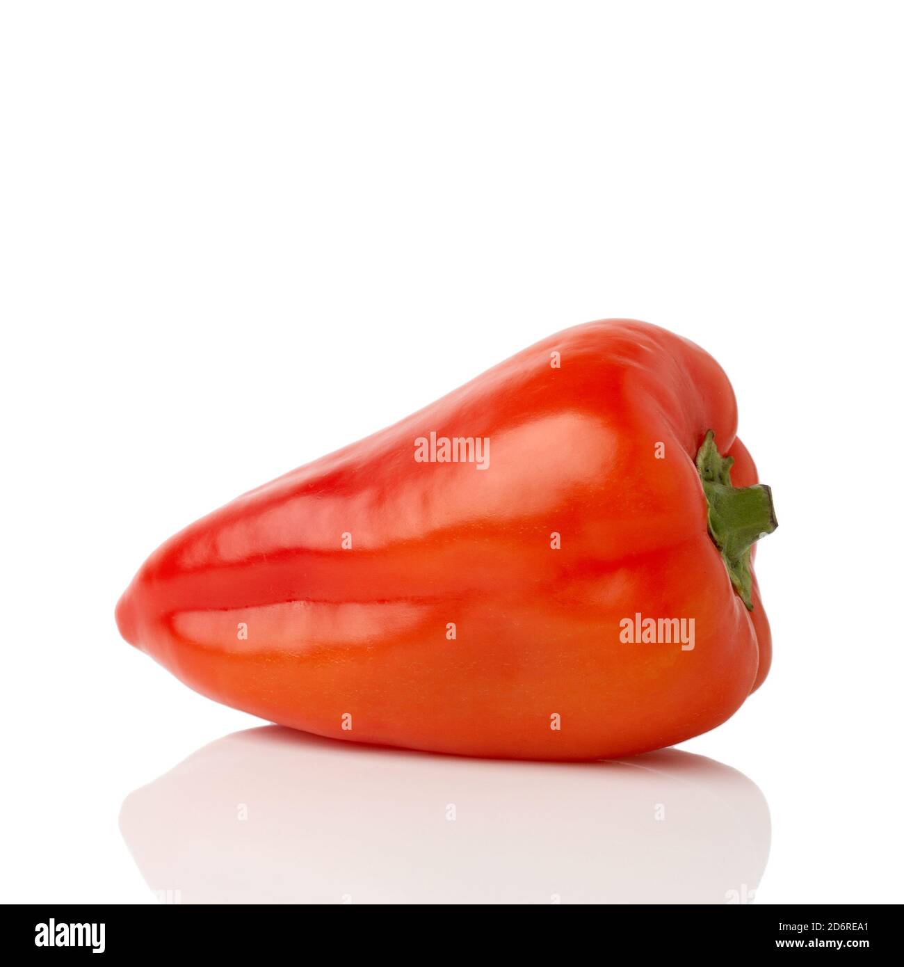 Red bell pepper (sweet, capsicum, paprika) isolated on white background ...