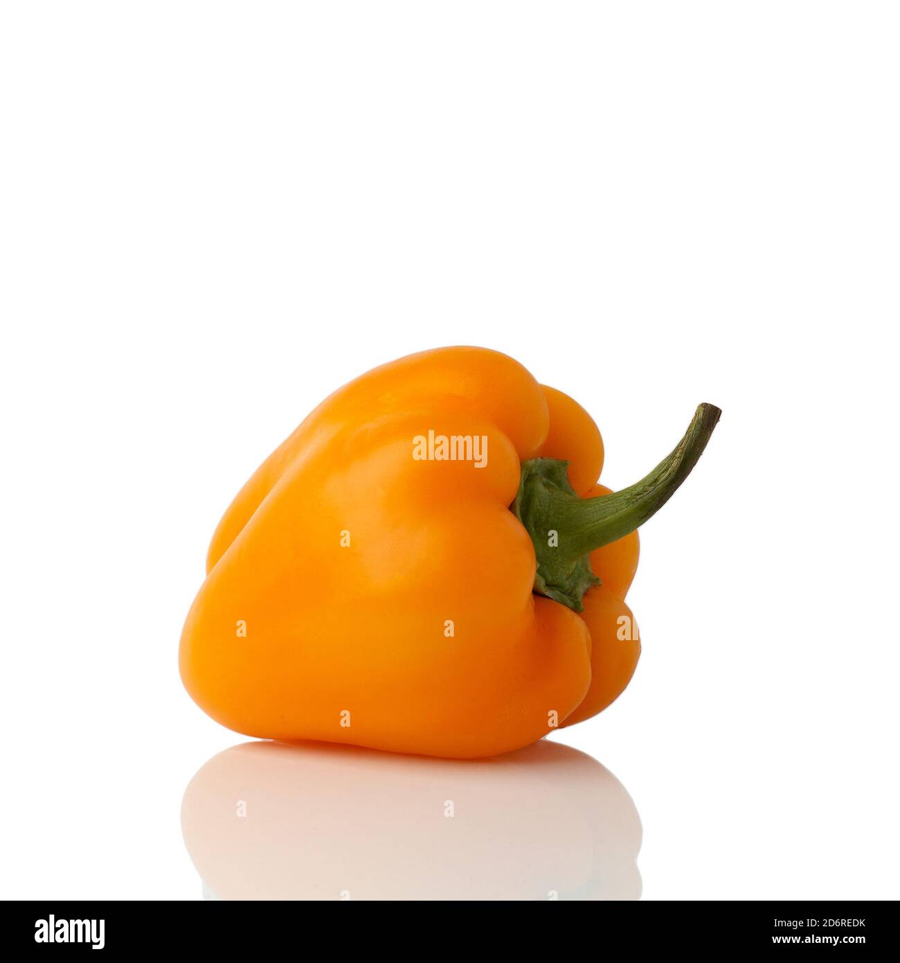 Bell pepper (sweet, capsicum, paprika) isolated on white background ...