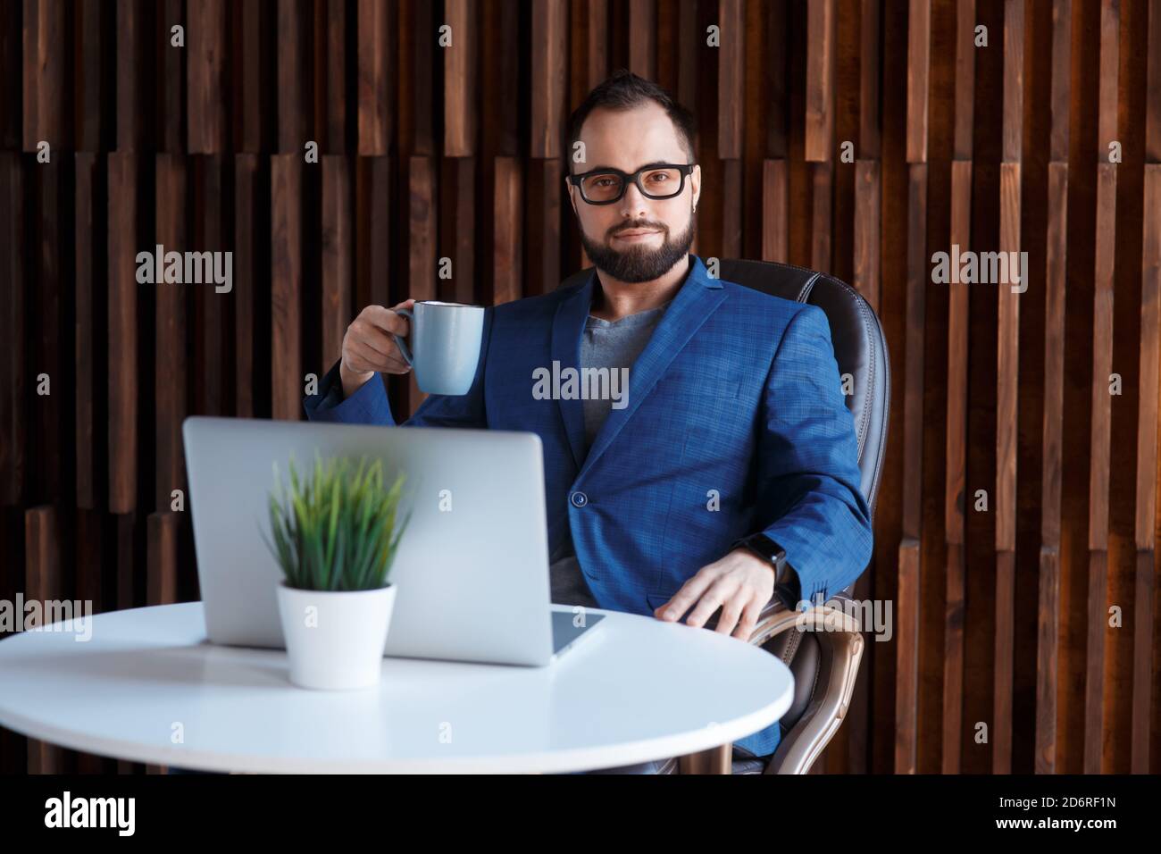 Developer eye hi-res stock photography and images - Alamy