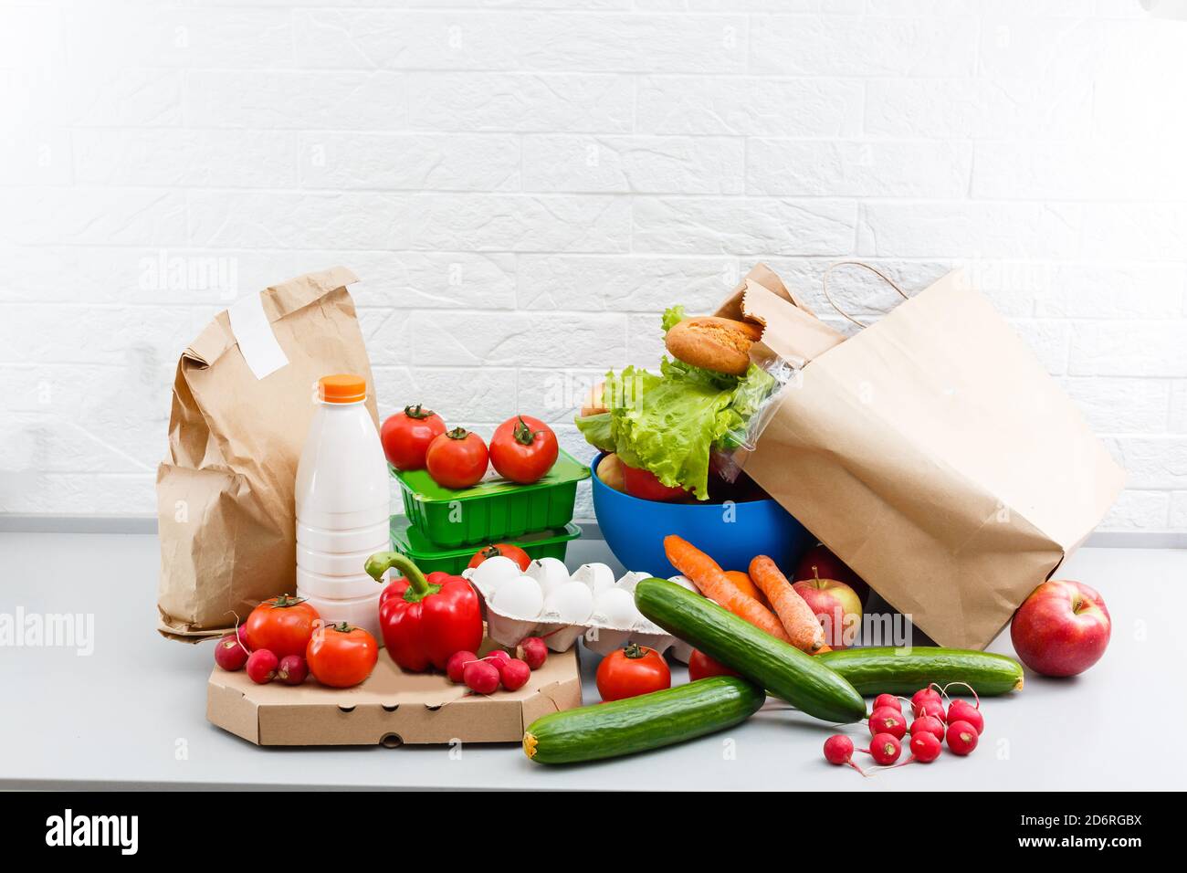 Recycle logo on products hi-res stock photography and images - Alamy