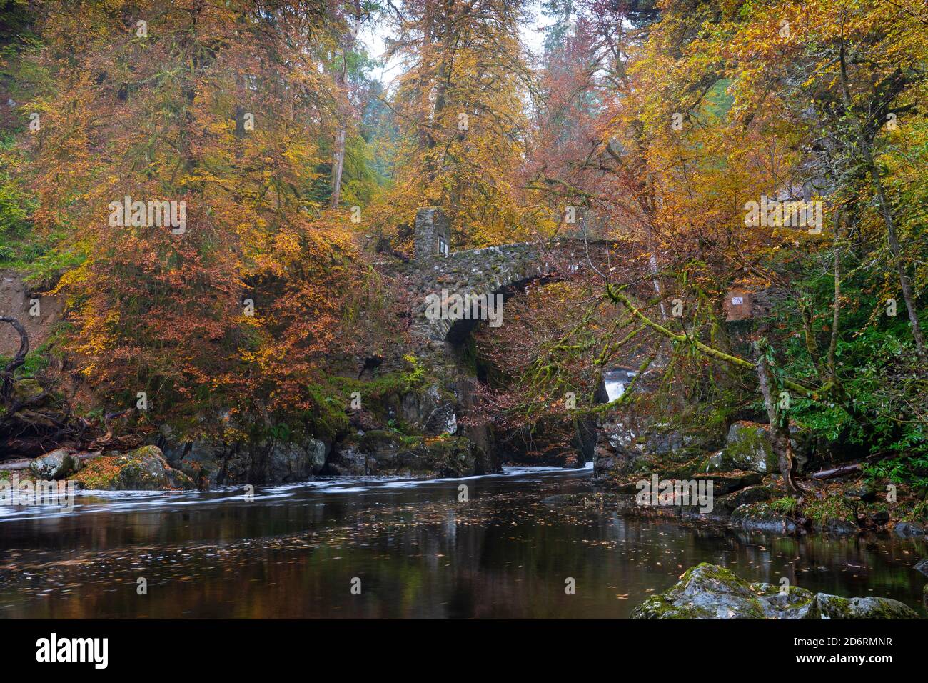 Best bridge in river hi-res stock photography and images - Alamy