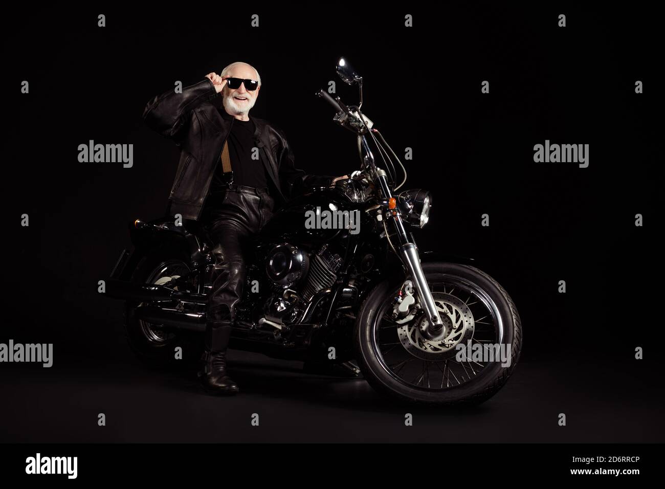 Portrait of his he nice attractive content cheerful grey-haired guy ...