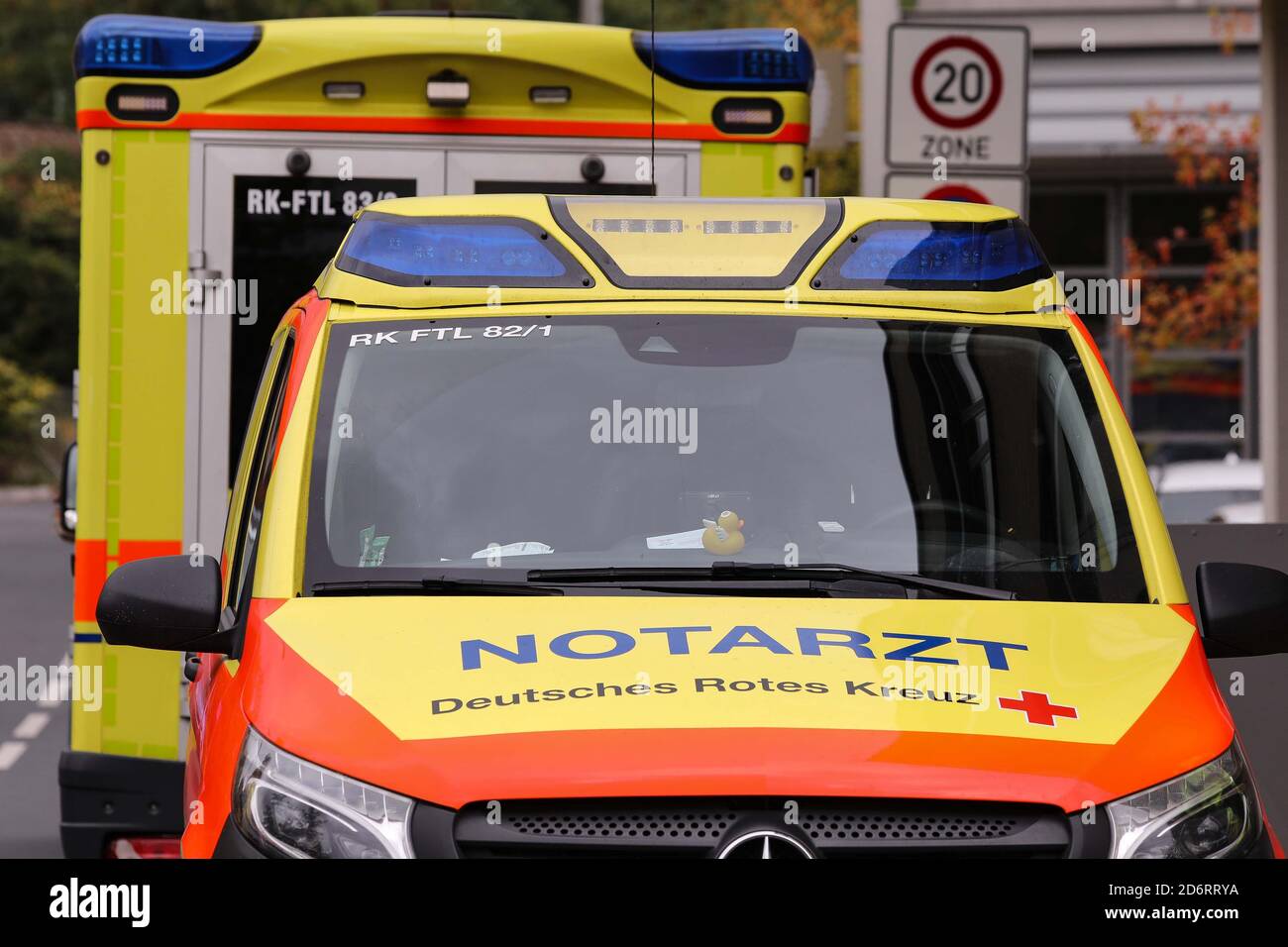 Emergency doctors intervention hi-res stock photography and images - Alamy