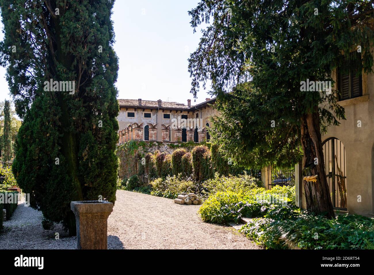Famous 14th Century "Giusti" Palace and garden in Verona, Italy ...