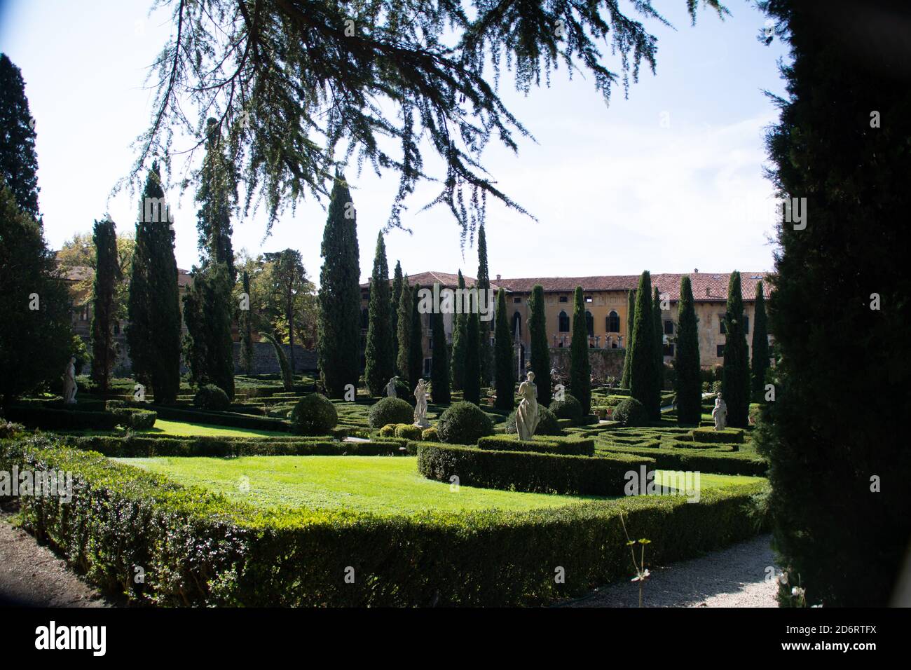 Famous 14th Century "Giusti" Palace and garden in Verona, Italy ...