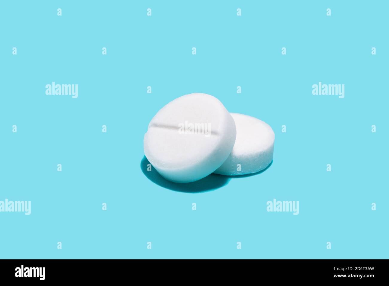 Round effervescent tablets hi-res stock photography and images - Alamy