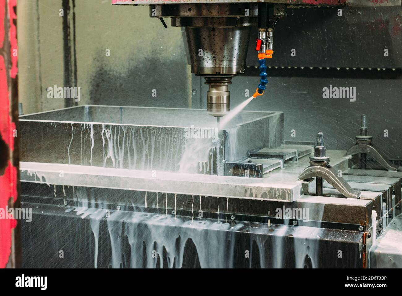 Cutting fluids hi-res stock photography and images - Alamy