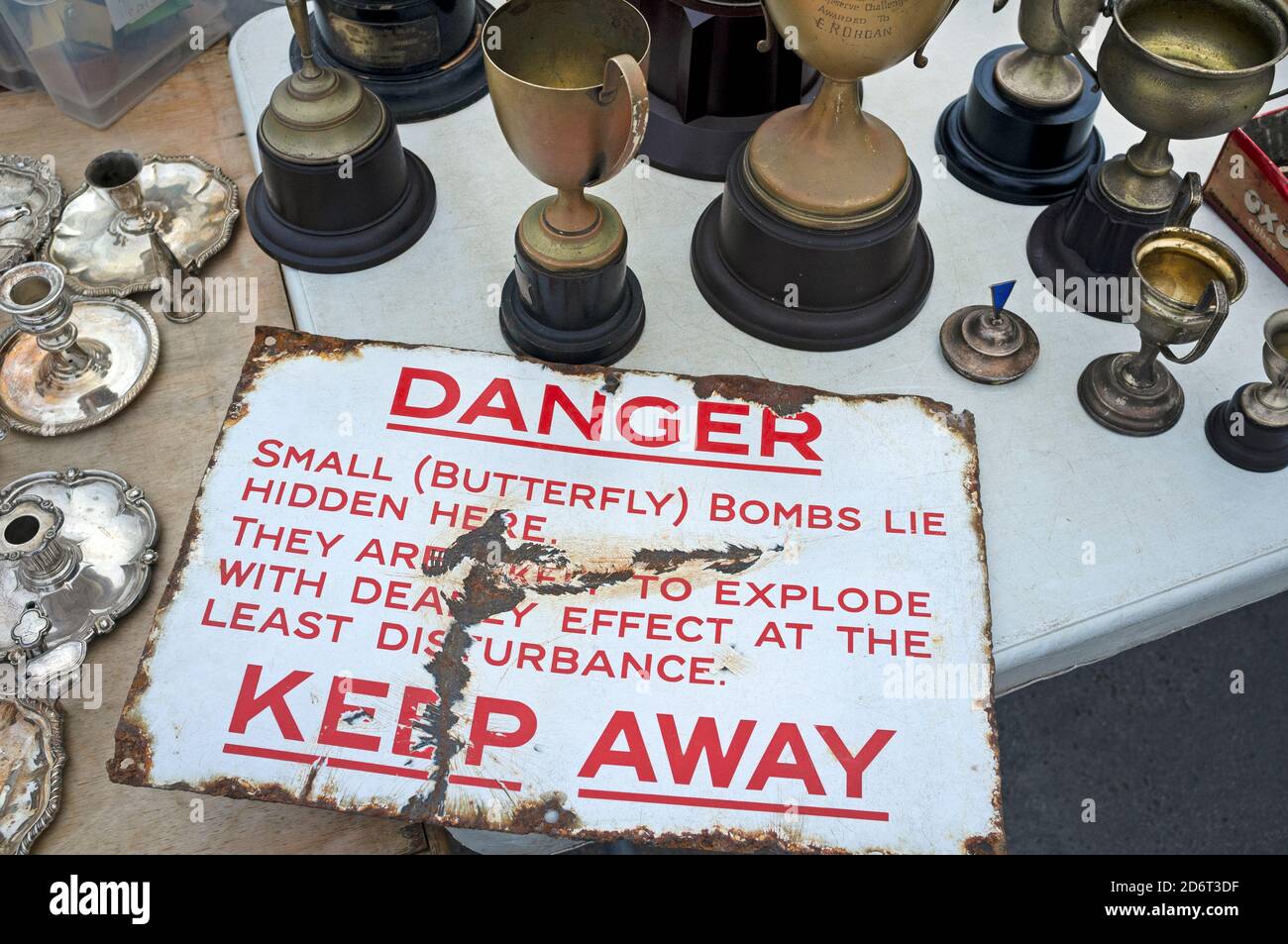 Car boot sale sign hi-res stock photography and images - Alamy