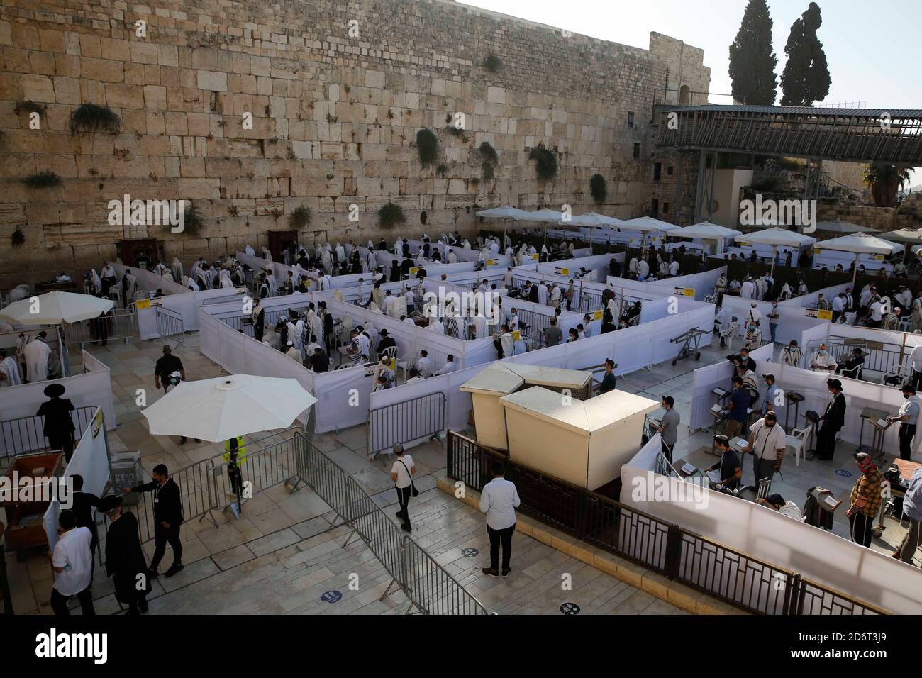 Old partitions hi-res stock photography and images - Alamy