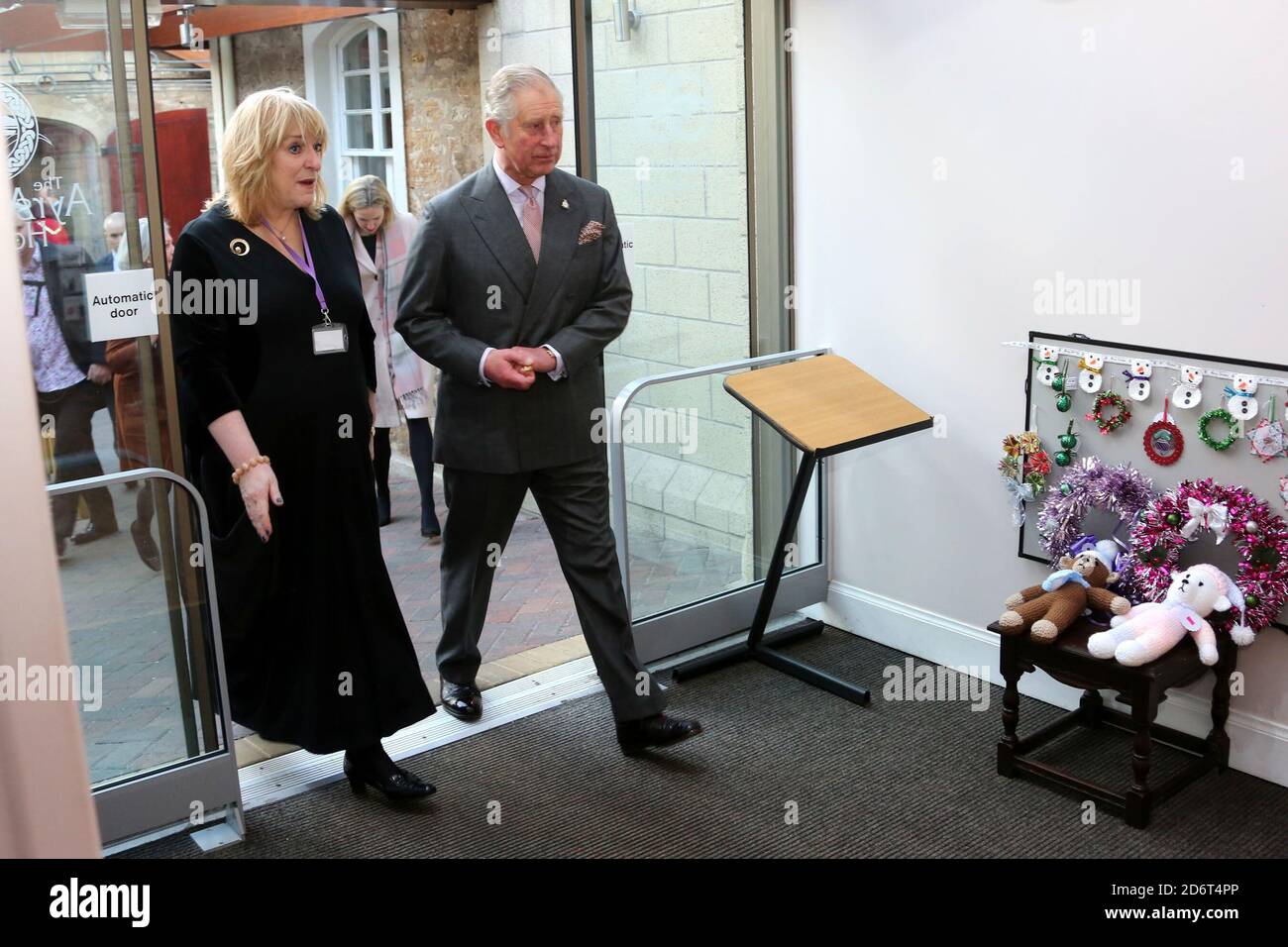 Hrh charles painting hi-res stock photography and images - Alamy