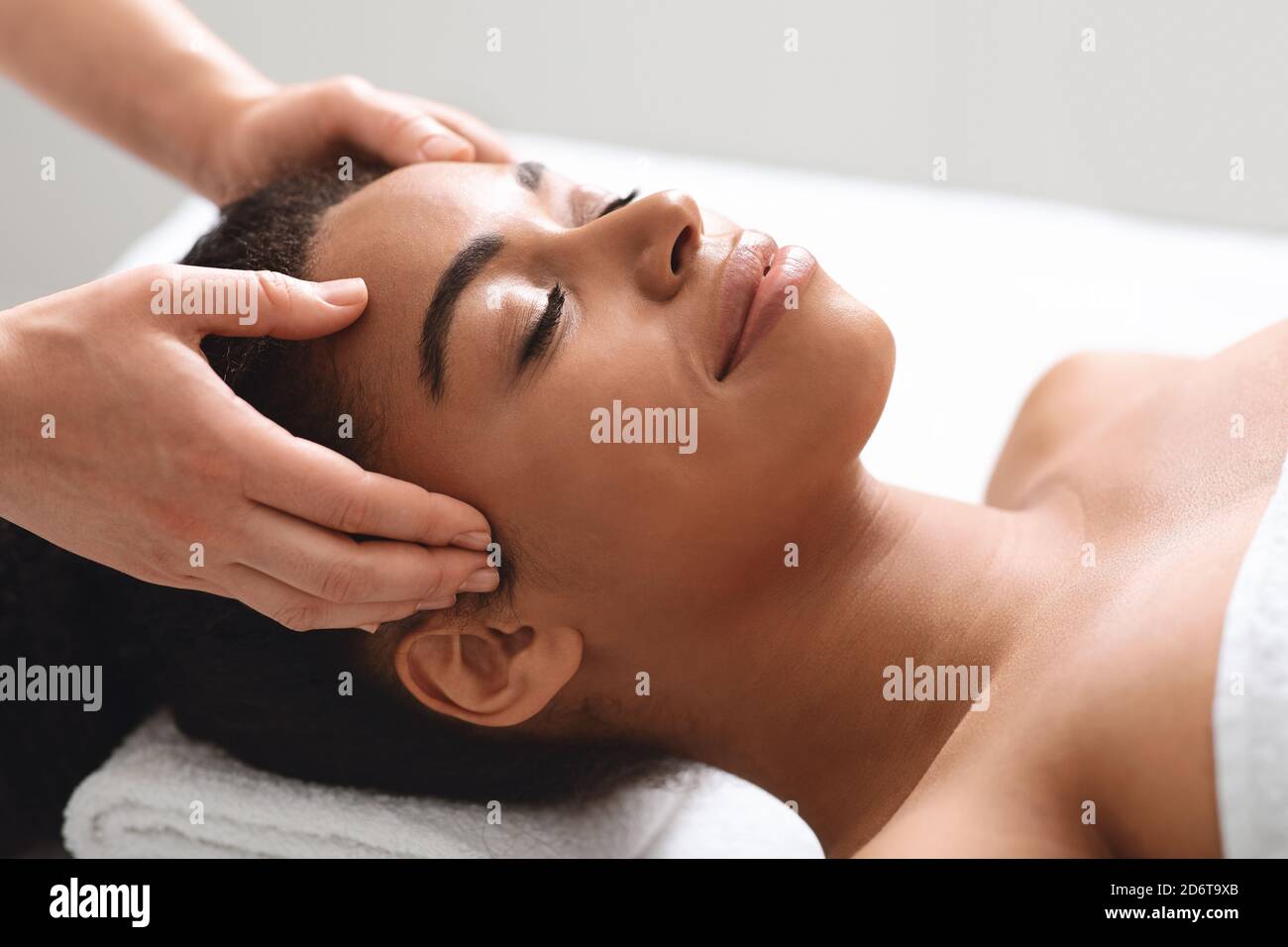 Unrecognizable african lady spa hi-res stock photography and images - Alamy