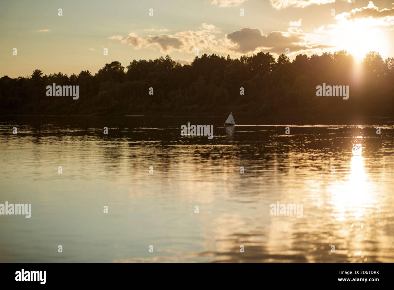 Sunset landscape river water sky cloud hi-res stock photography and ...