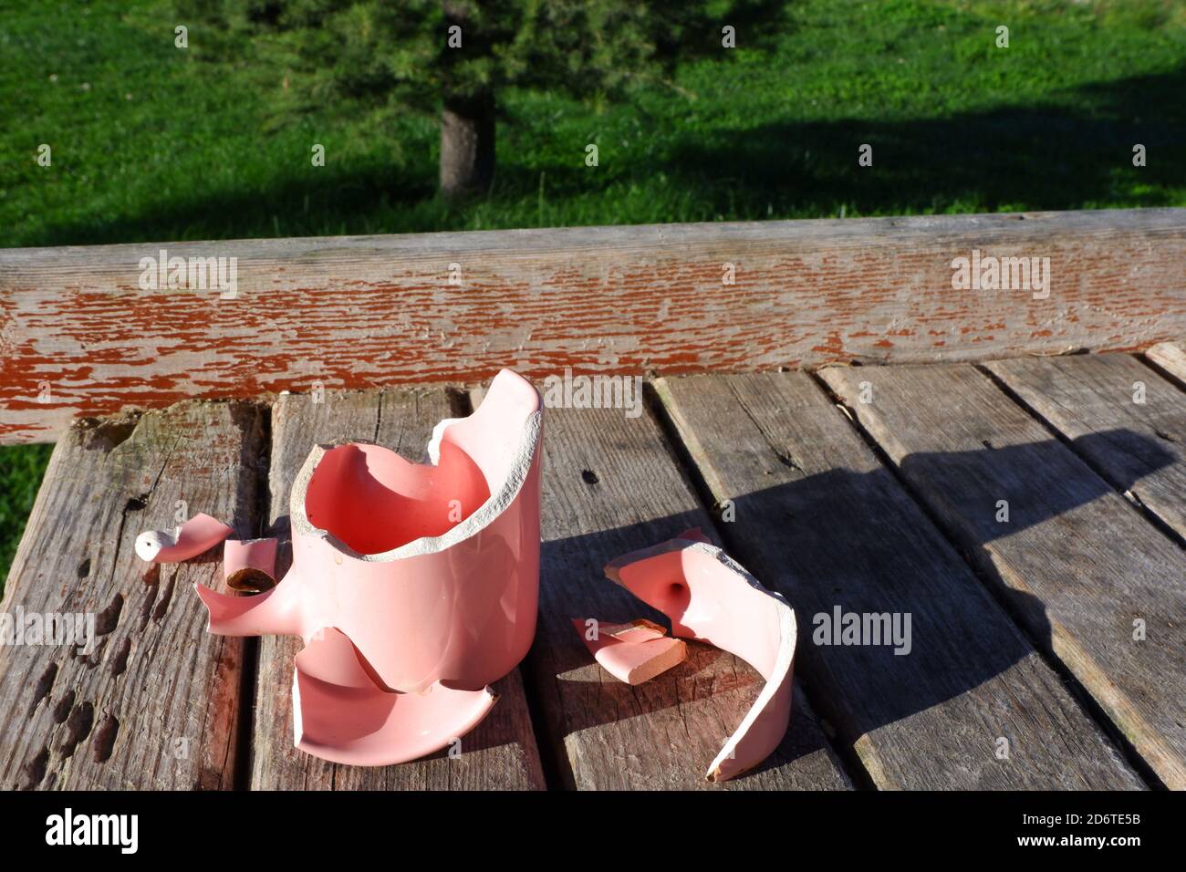 Broken cup tea hi-res stock photography and images - Alamy