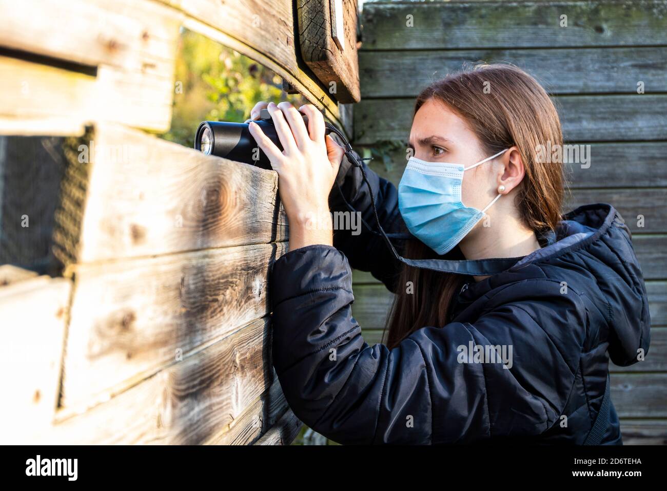 Camouflage mask hi-res stock photography and images - Alamy