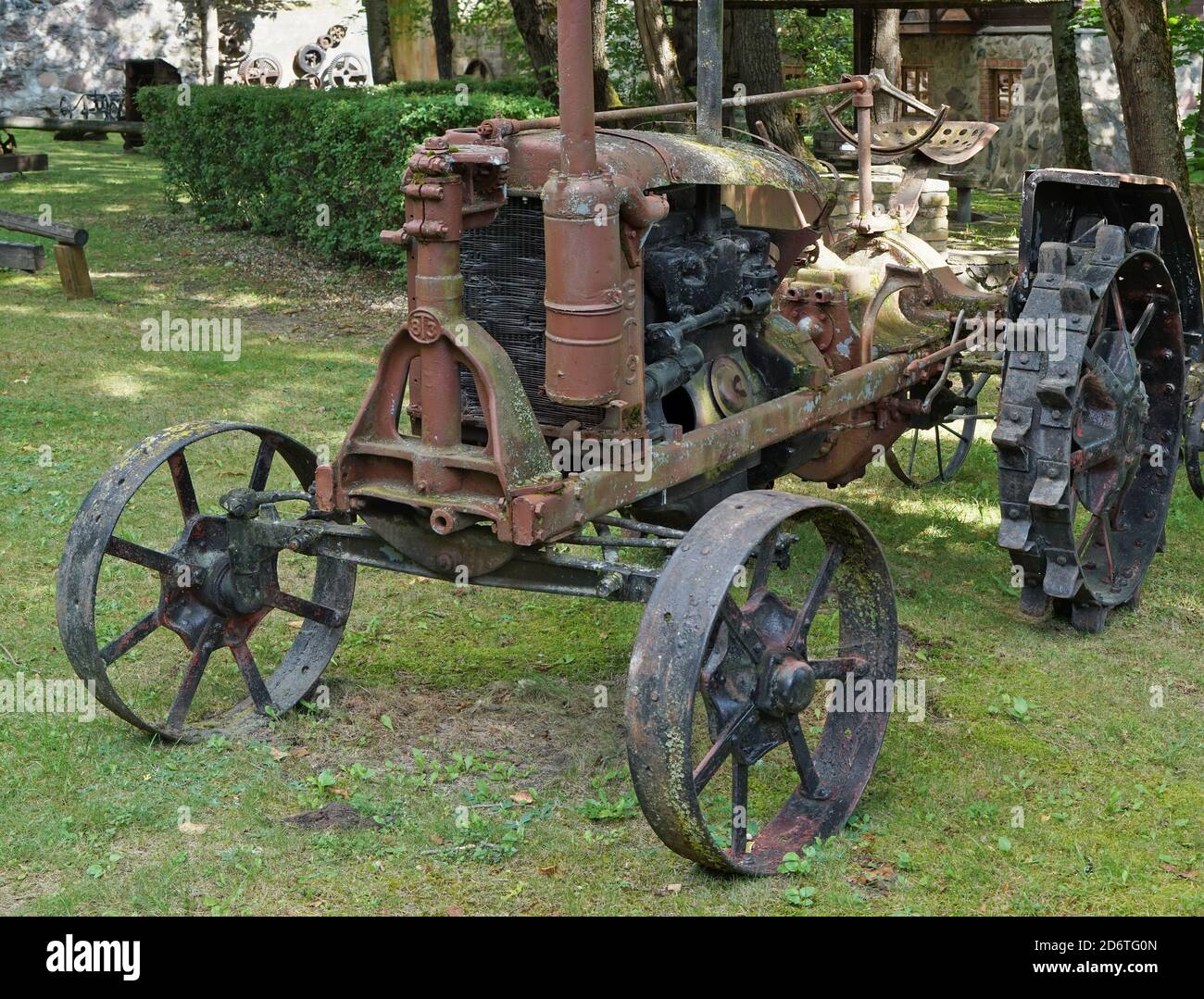 Russian tractor hi-res stock photography and images - Alamy