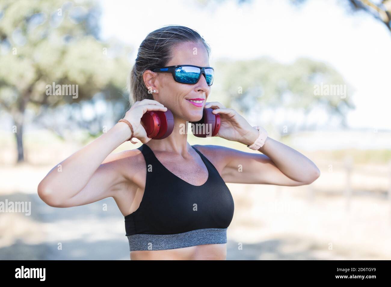 Positive fit hi-res stock photography and images - Alamy