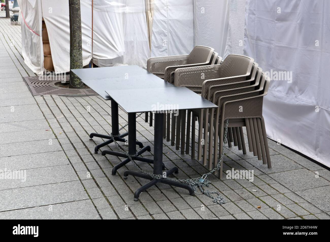 Empty popular cafe in hi-res stock photography and images - Alamy