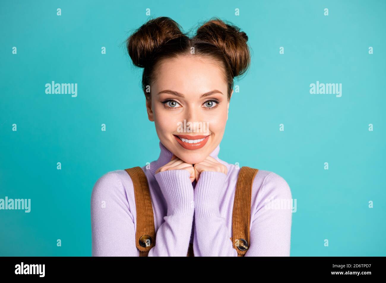 Shiny buns hi-res stock photography and images - Alamy