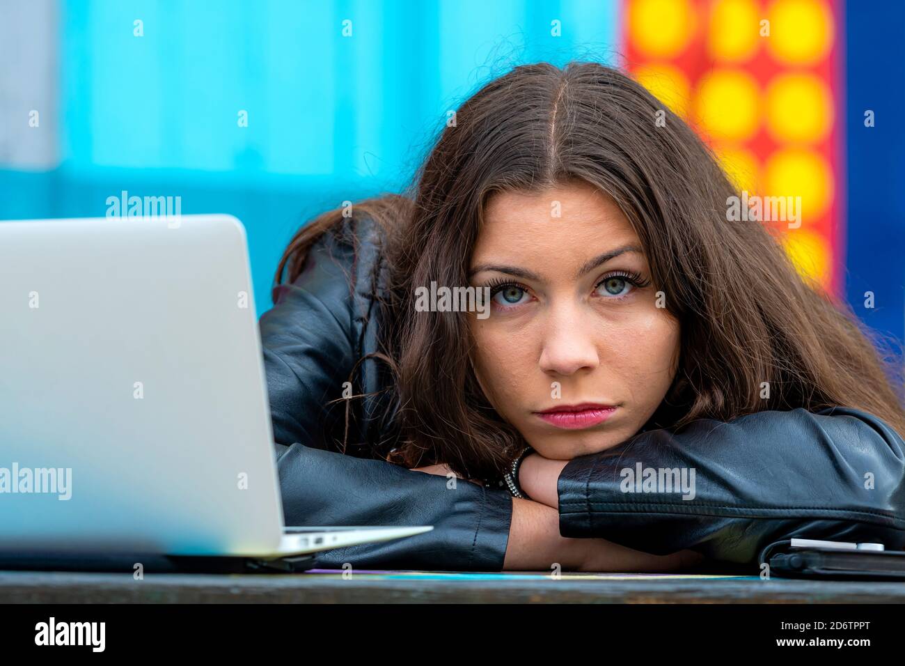 Girl resting head on table hi-res stock photography and images - Alamy