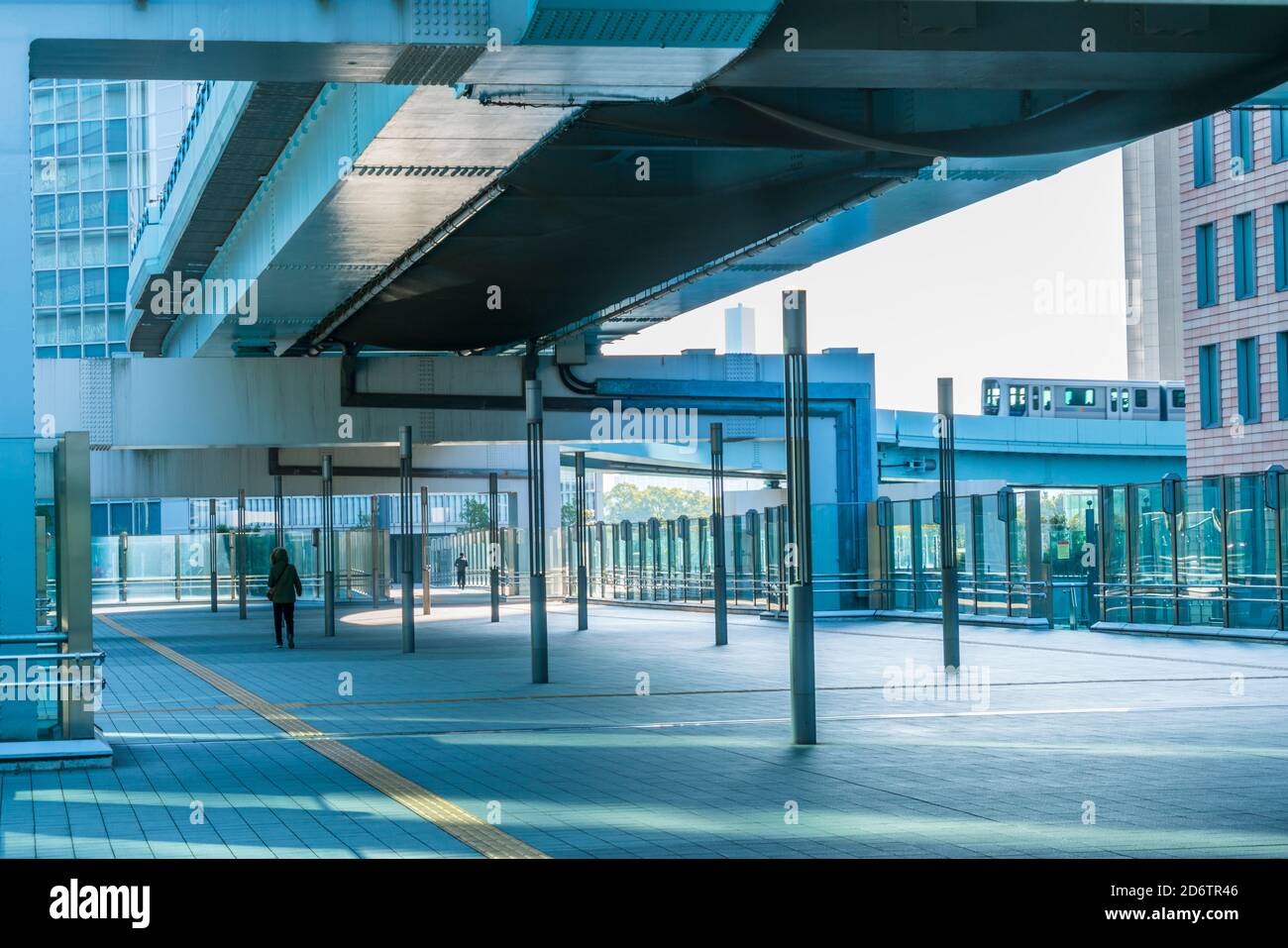 The elevated footbridge at Shiodome district Tokyo Japan Stock Photo ...