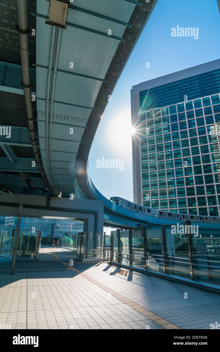 The elevated footbridge at Shiodome district Tokyo Japan Stock Photo ...