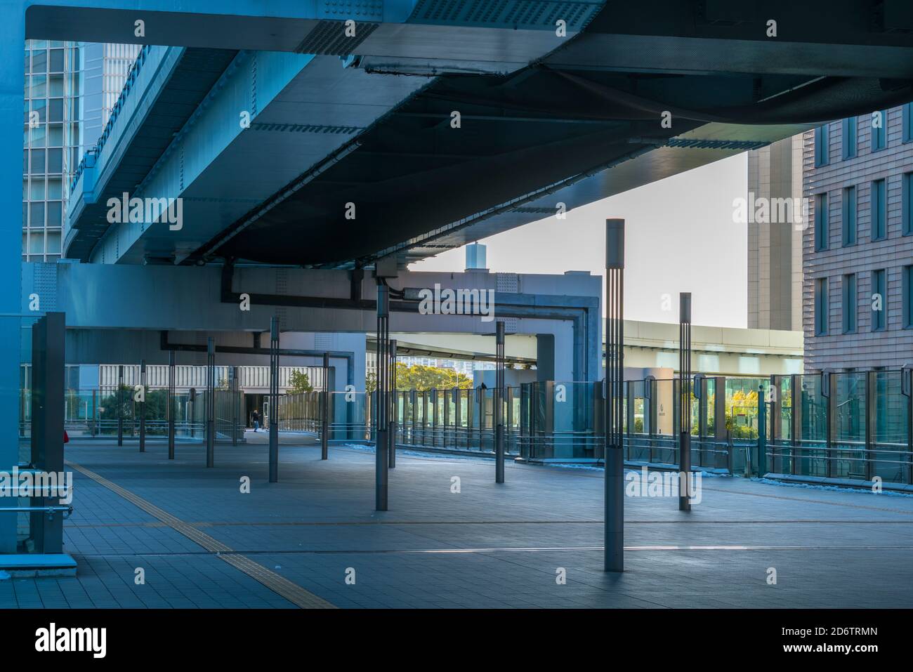 The elevated footbridge at Shiodome district Tokyo Japan Stock Photo ...