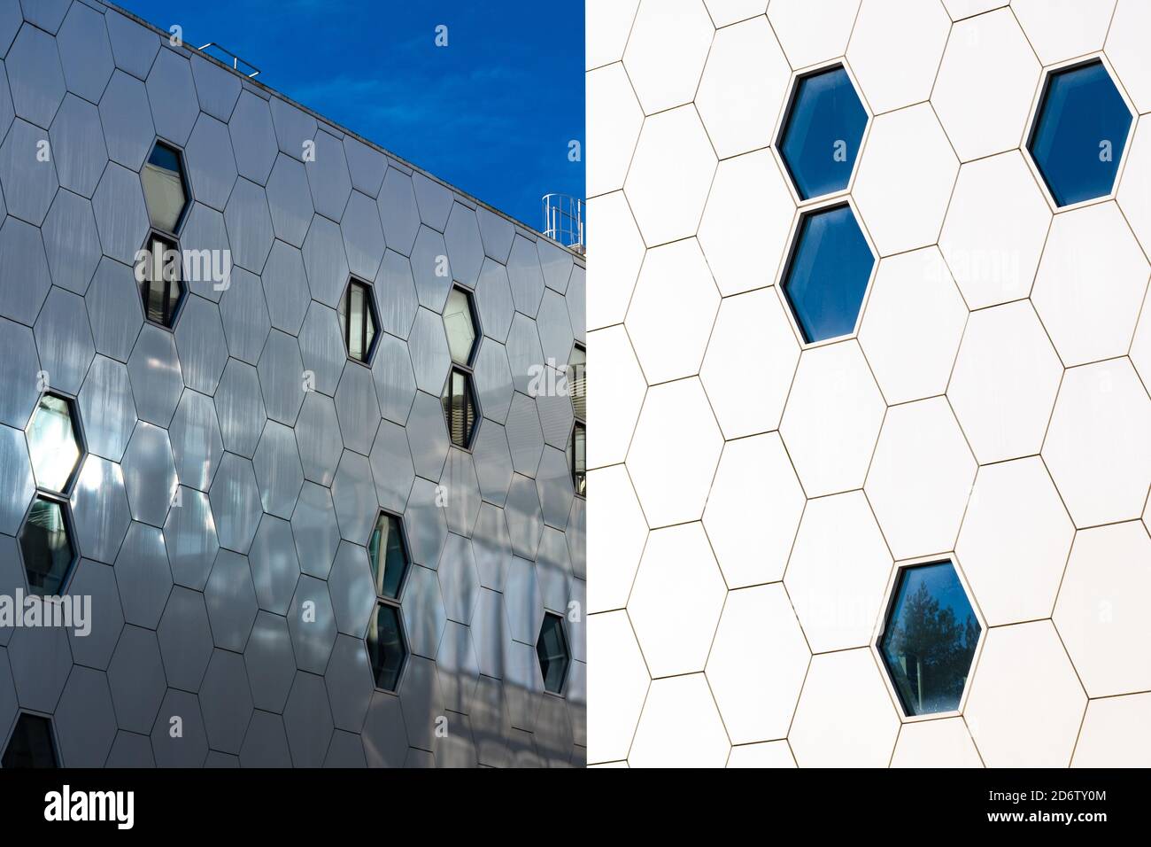Hexagonal architecture hi-res stock photography and images - Alamy