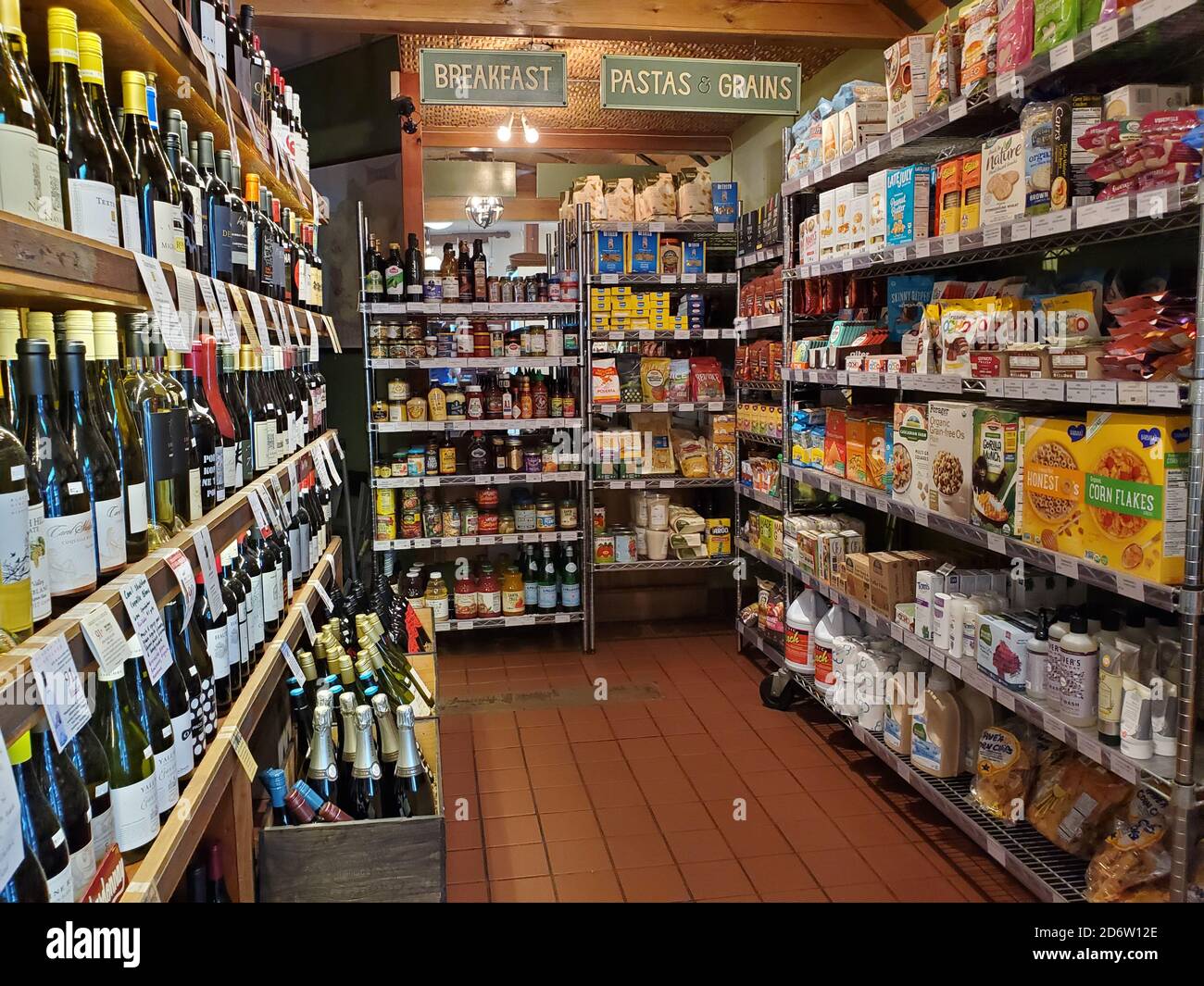 Rice grocery store hi-res stock photography and images - Alamy