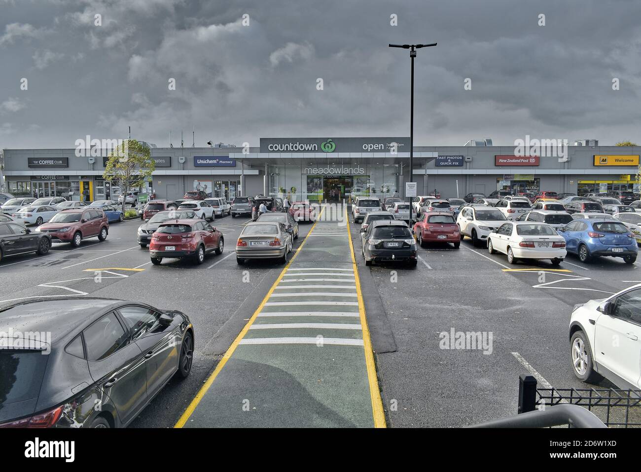 Countdown supermarket new zealand hi-res stock photography and images ...