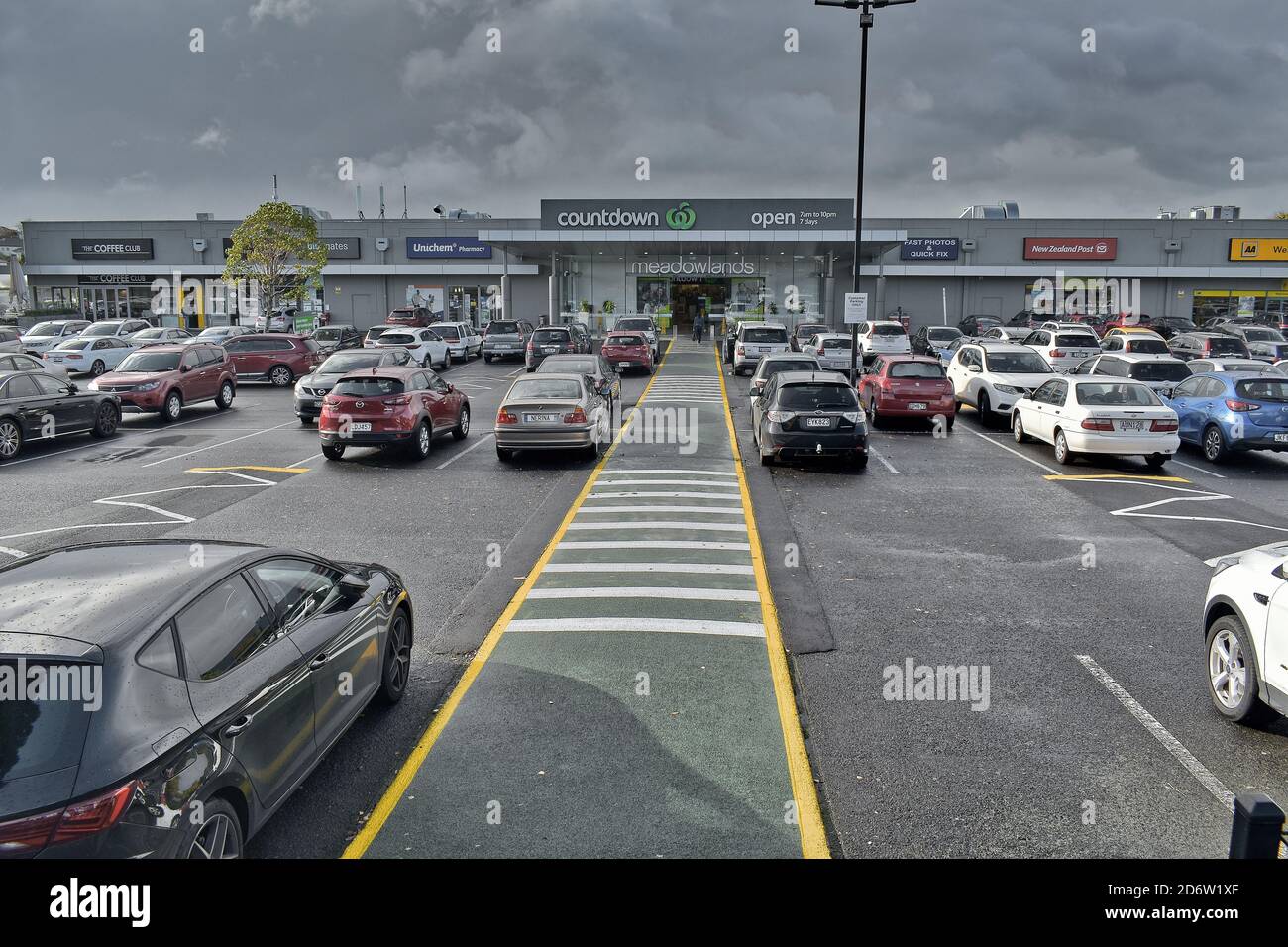Countdown supermarket new zealand hi-res stock photography and images ...