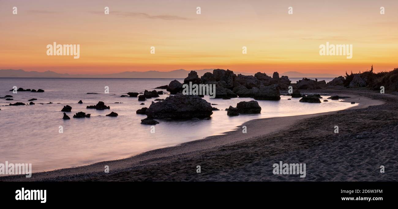 Natural rock formations beach hi-res stock photography and images - Alamy
