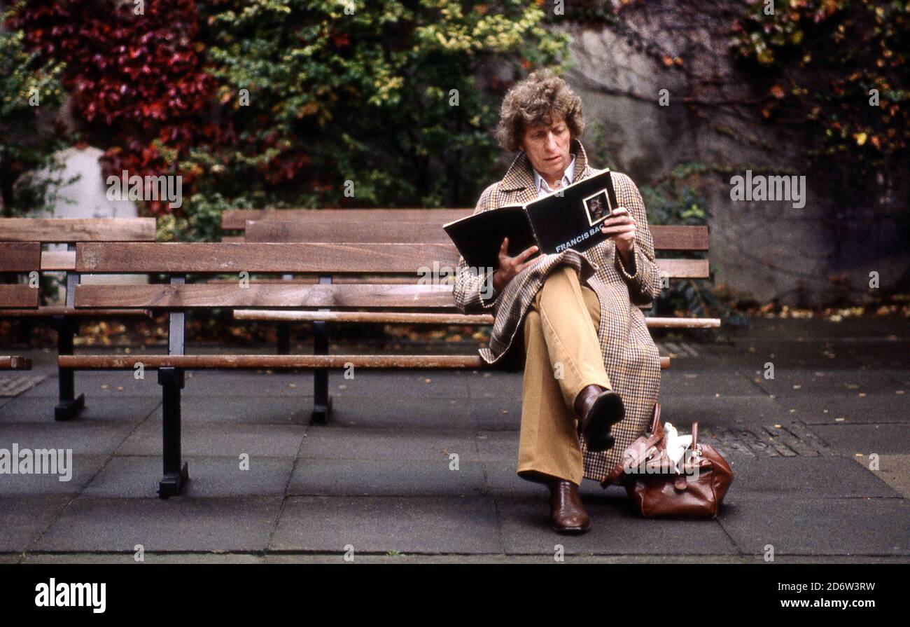 Actor tom baker hi-res stock photography and images - Alamy