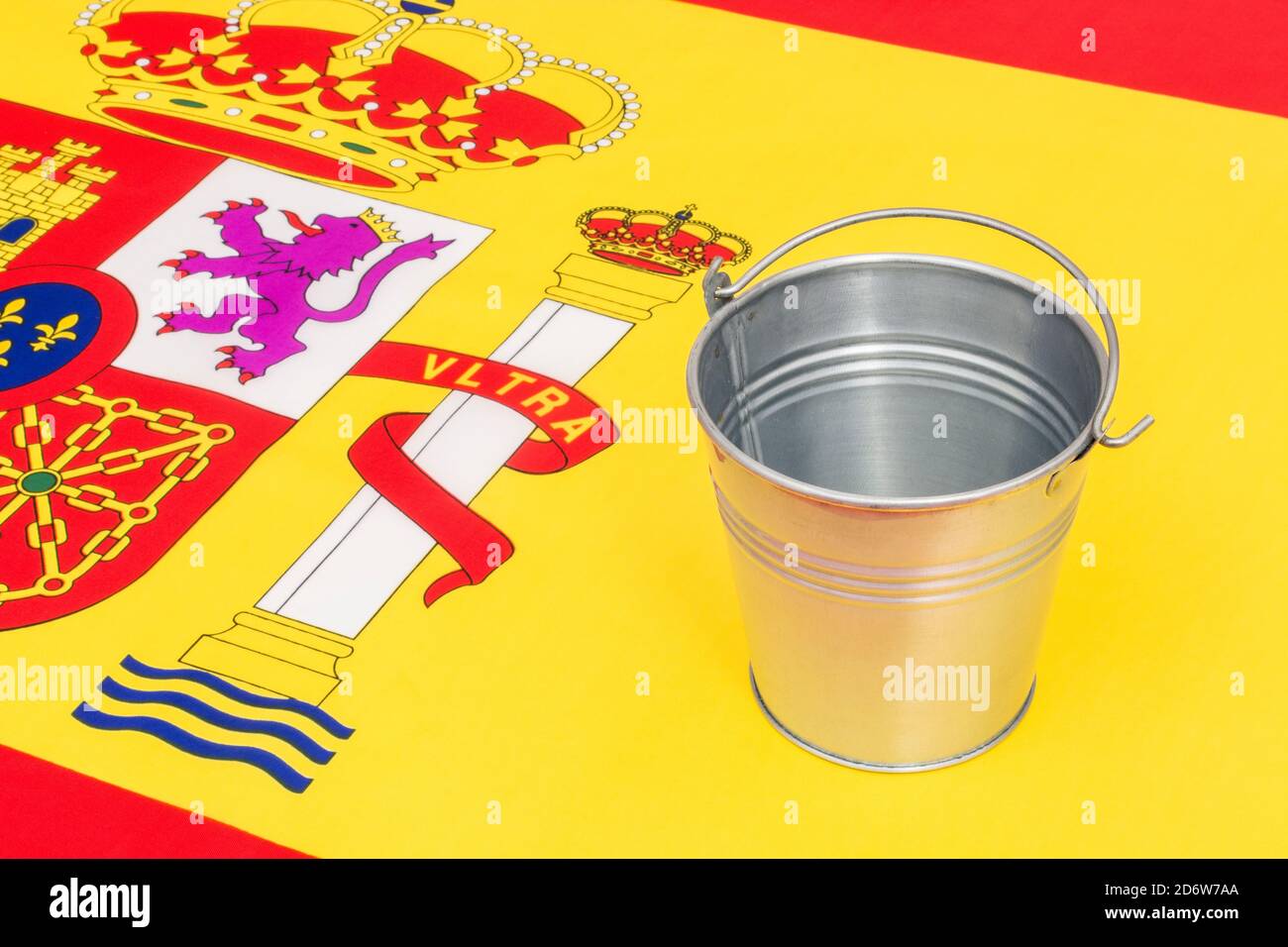 Empty bucket spanish flag hi-res stock photography and images - Alamy