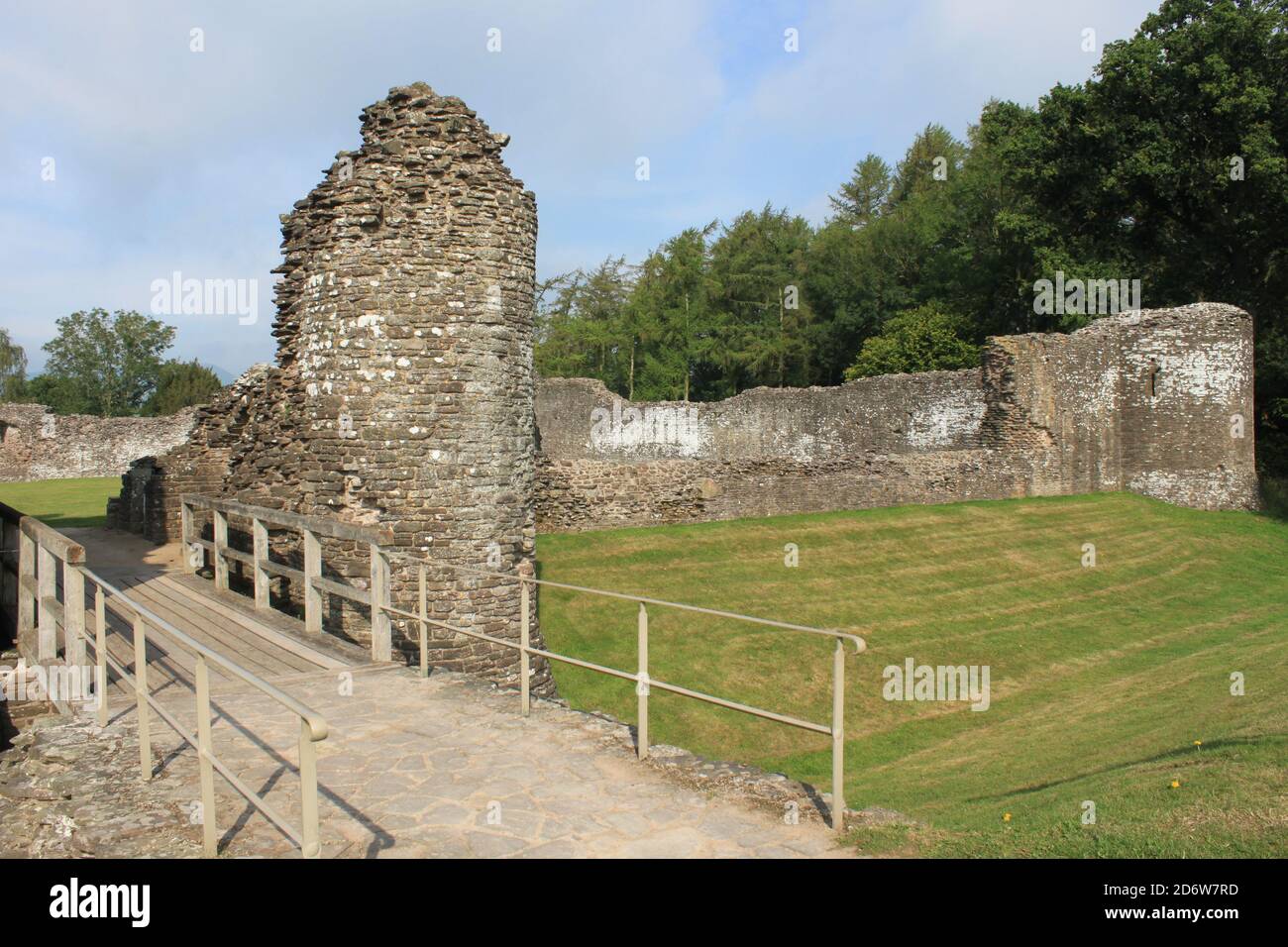 White Castle. Offa's Dyke Path. National Trail. Long-distance trail ...