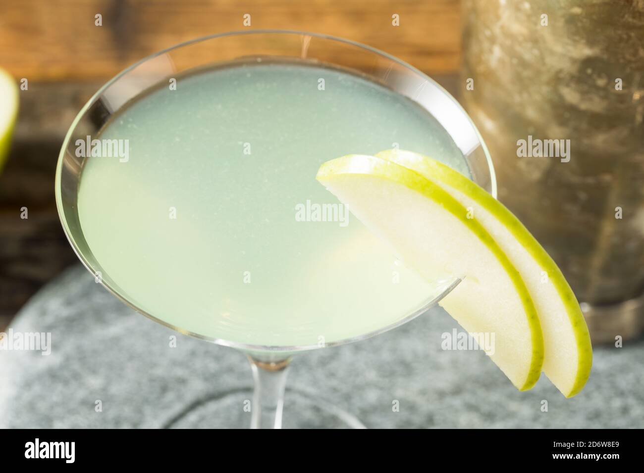 Appletini cocktail liquor martini hi-res stock photography and images ...