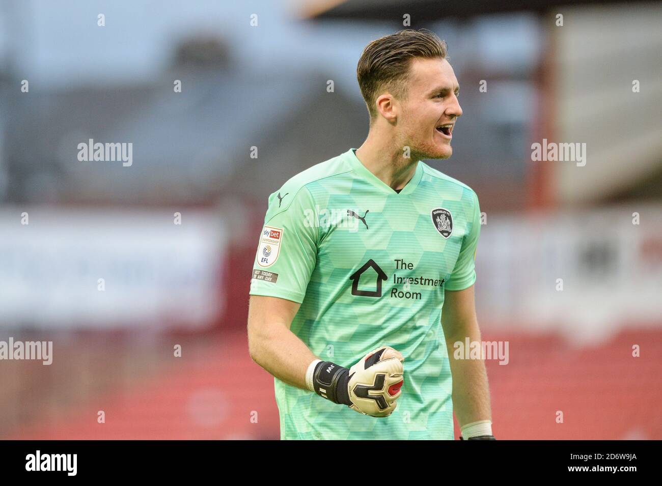 Barnsley goalkeeper jack walton hi-res stock photography and images - Alamy