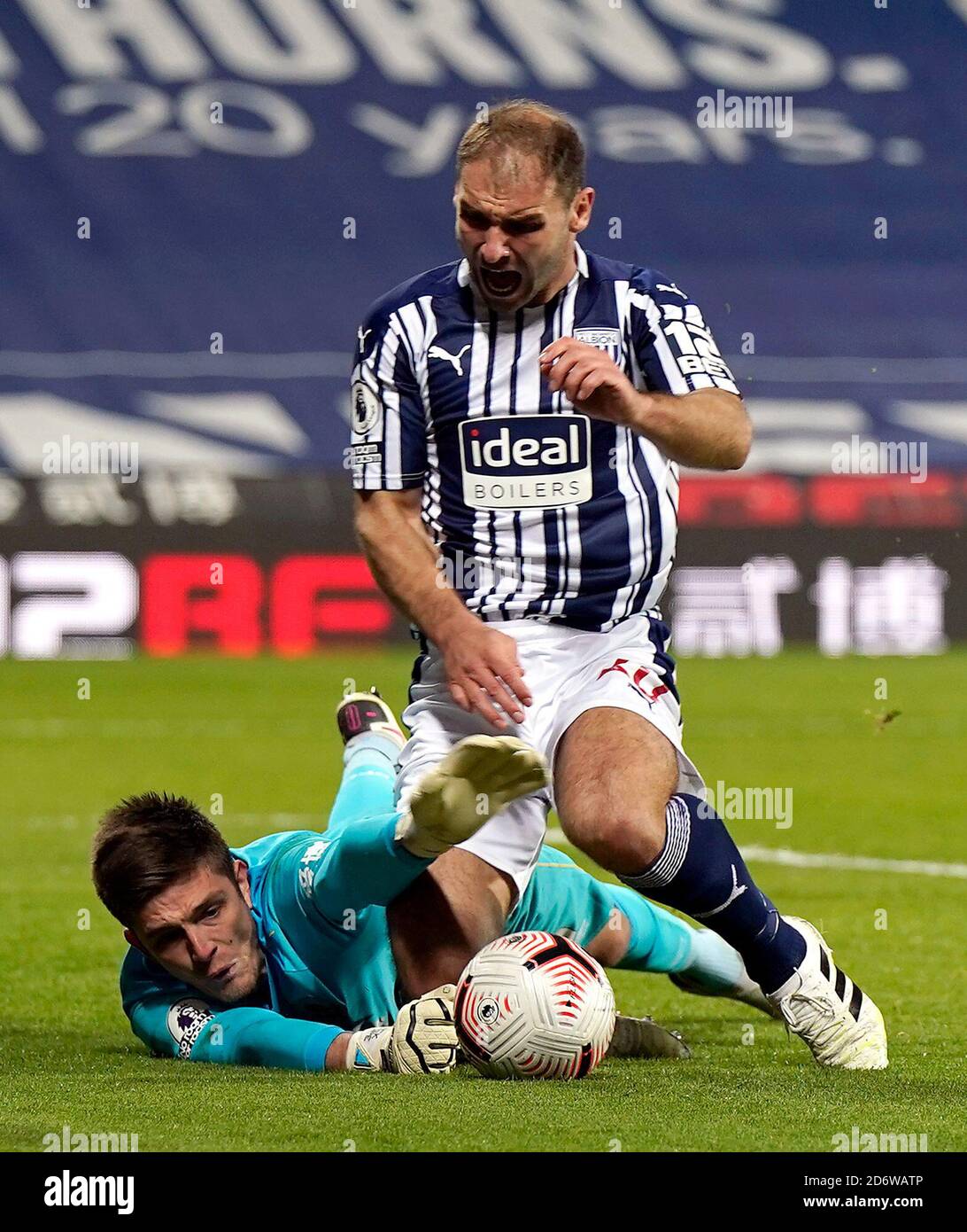 Burnley goalkeeper nick pope saves hi-res stock photography and images ...